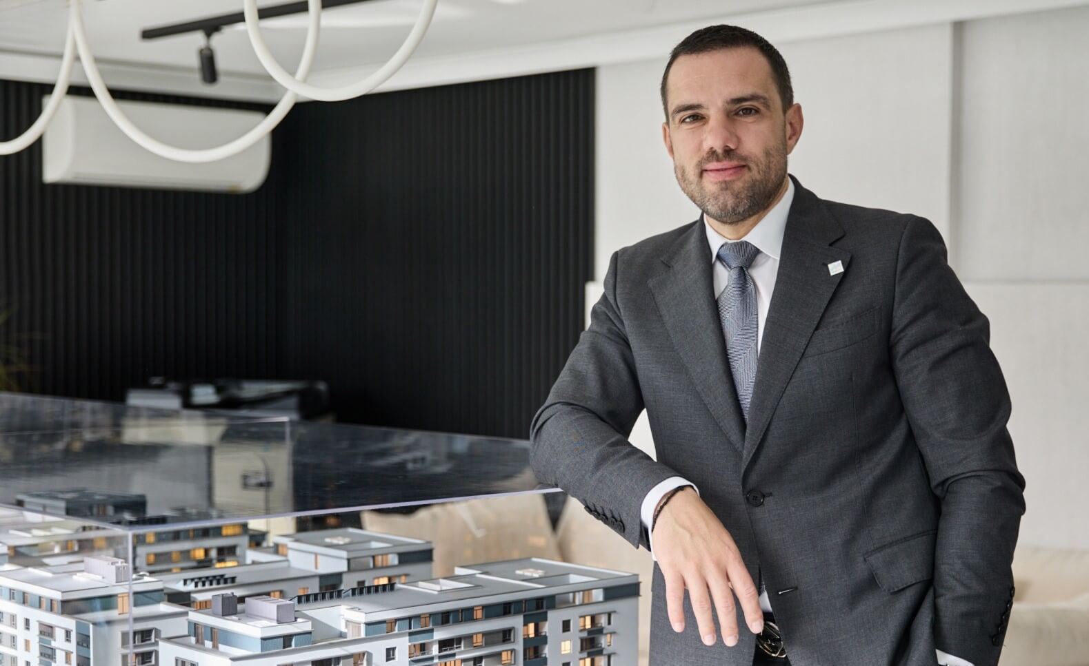 Se scumpesc locuințele în 2025? Previziuni și Perspective. Interviu cu ...